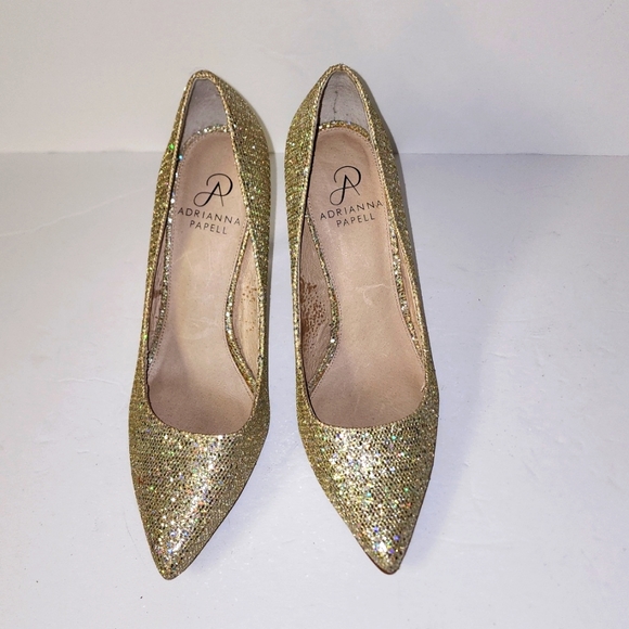 Adrianna Papell | Shoes | Adrianna Papell Gold Sparkle Pumps Sz 7m ...